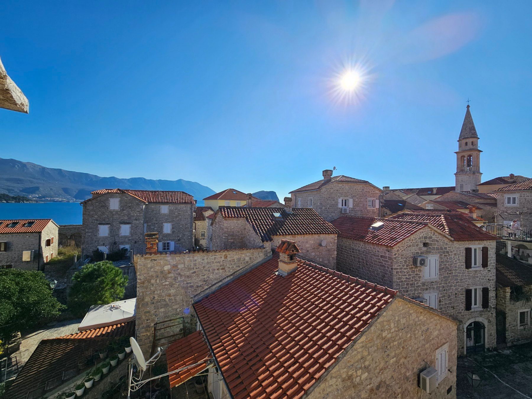 Renting of Three Studio Apartments and Four Business Premises in Stari ...