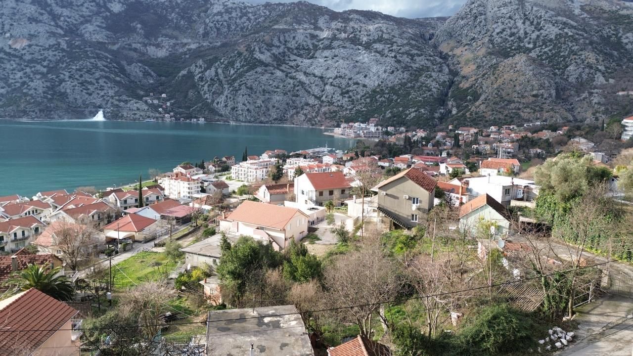 Urbanized Plot 425 m² with Sea View, 200 m from the Coast - Risan, Kotor