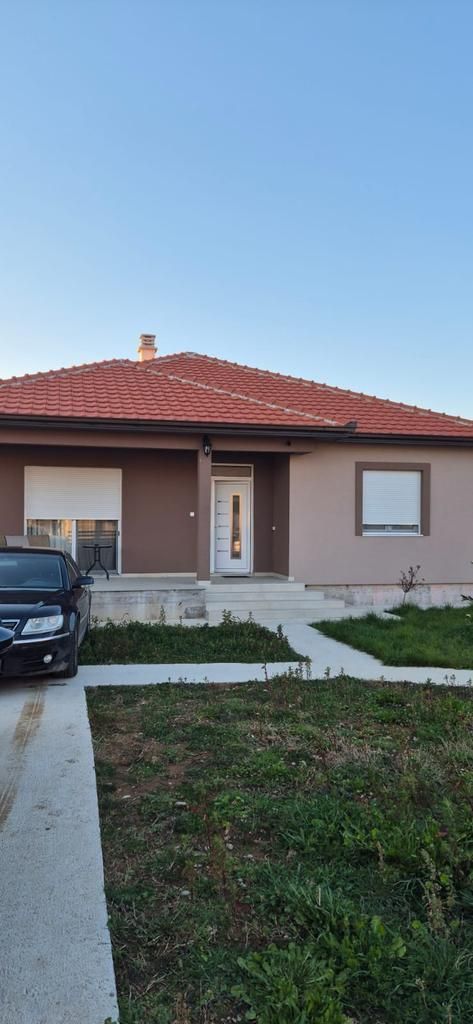 New Ground-Floor House 135m² on a 590m² Plot – Murtovina, Podgorica ...