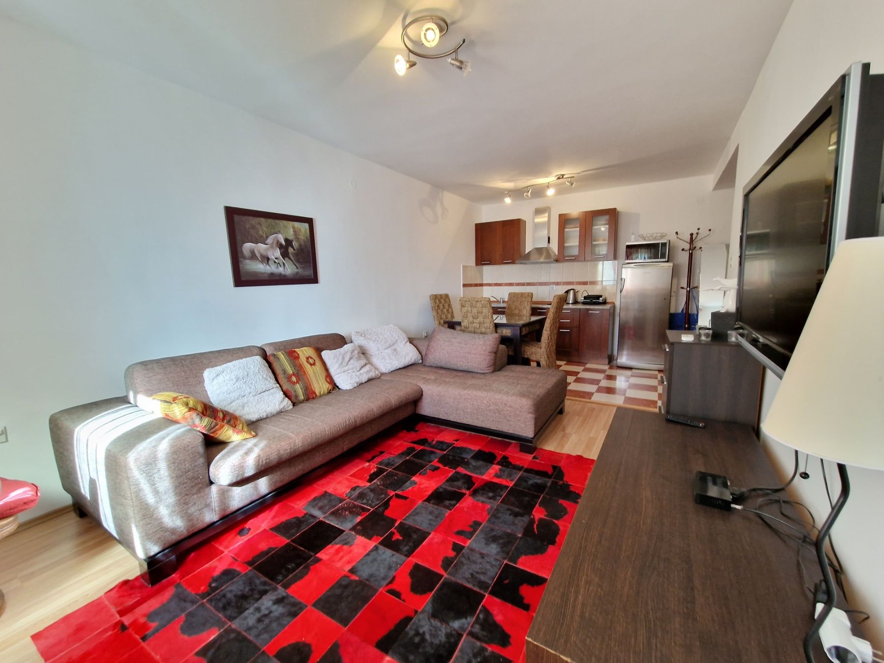 One bedroom apartment, excellent location, only 250m from the sea ...